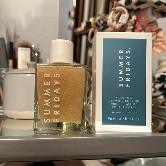 Summer Fridays | Skincare | Nwt Summer Fridays Pool Time Glowing Body ...